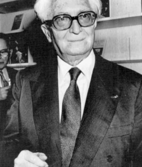 Biografías Historiadores - Metahistoria